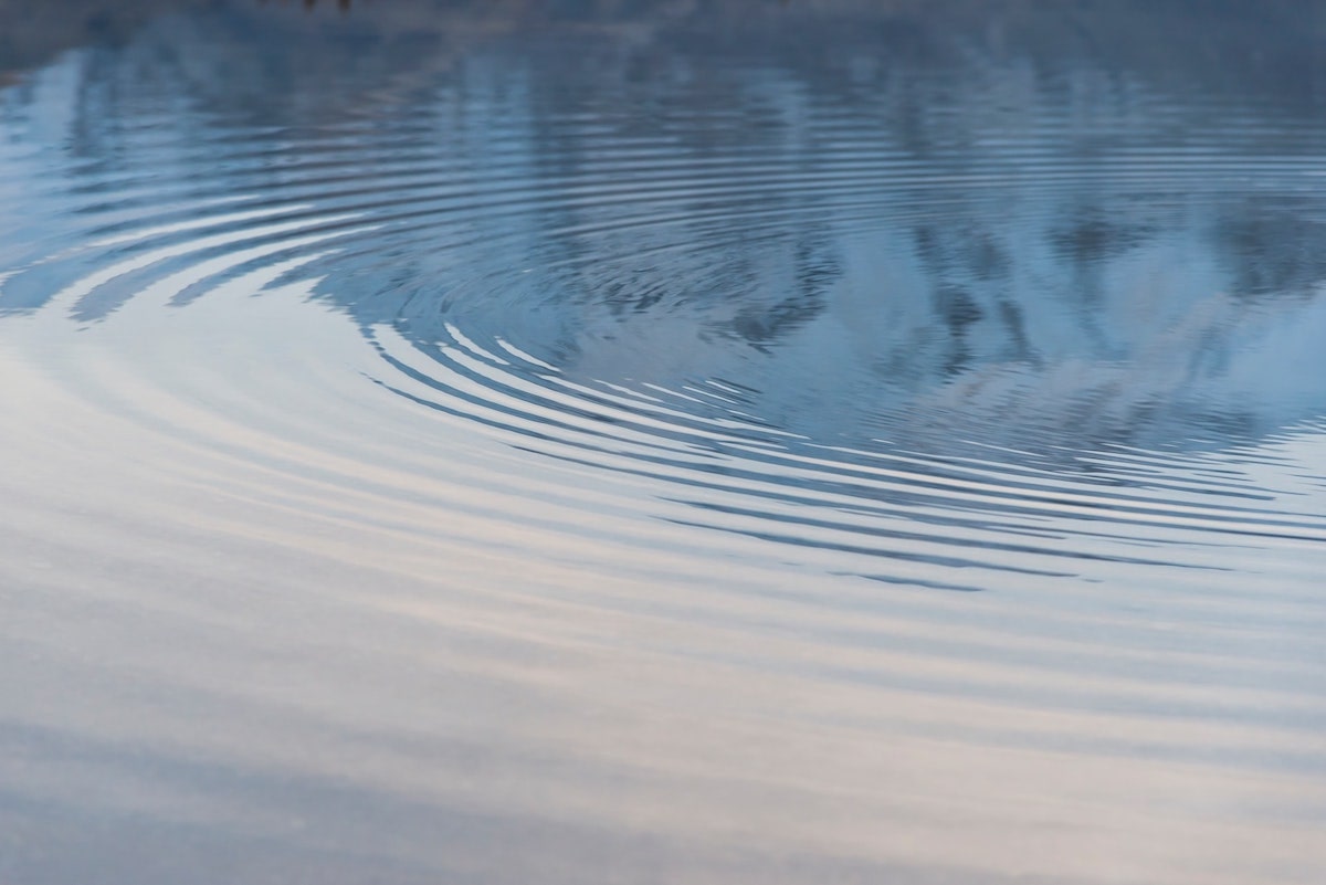 Comparing Hot Tub Shell Materials: Which is the Best? – GOODLAND