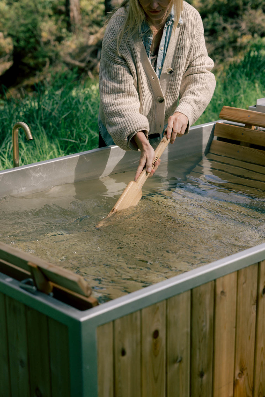 Group Wood Burning Hot Tub | Made in Canada - Cedar and Aluminum – GOODLAND